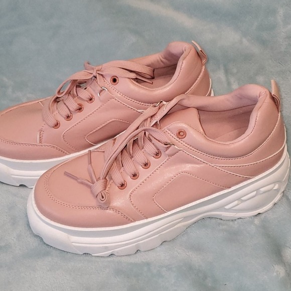 Lucky Step | Shoes | New Lucky Step Platform Chunky Sneaker | Poshmark